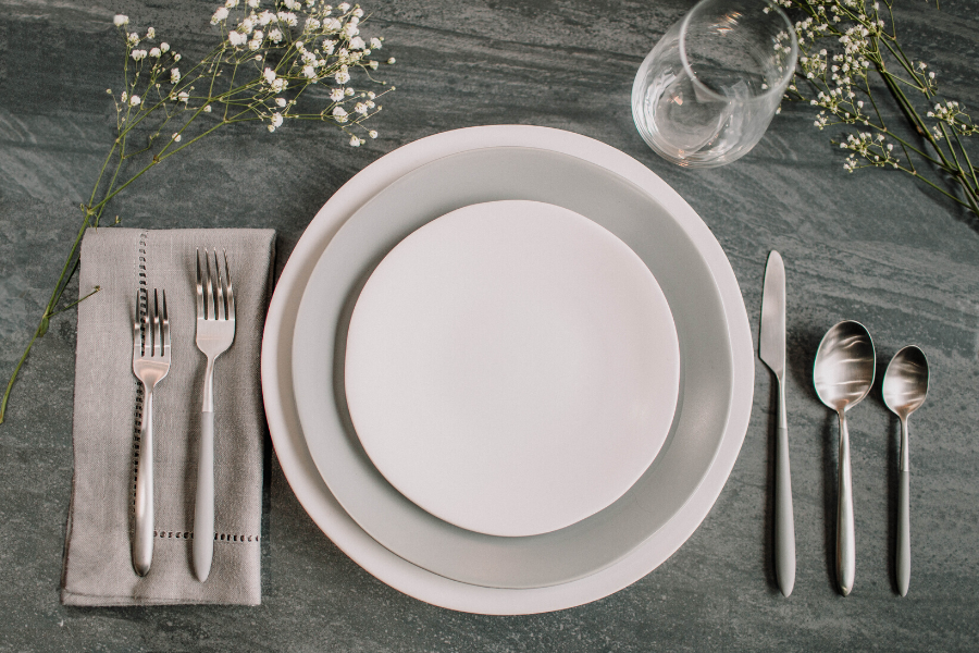 Make a Statement by Mix and Matching Dinnerware